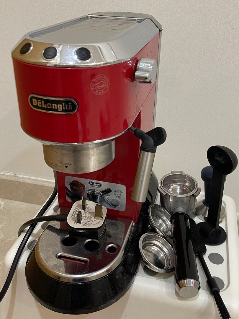 Delonghi coffee machine & grinder set, TV & Home Appliances, Kitchen ...