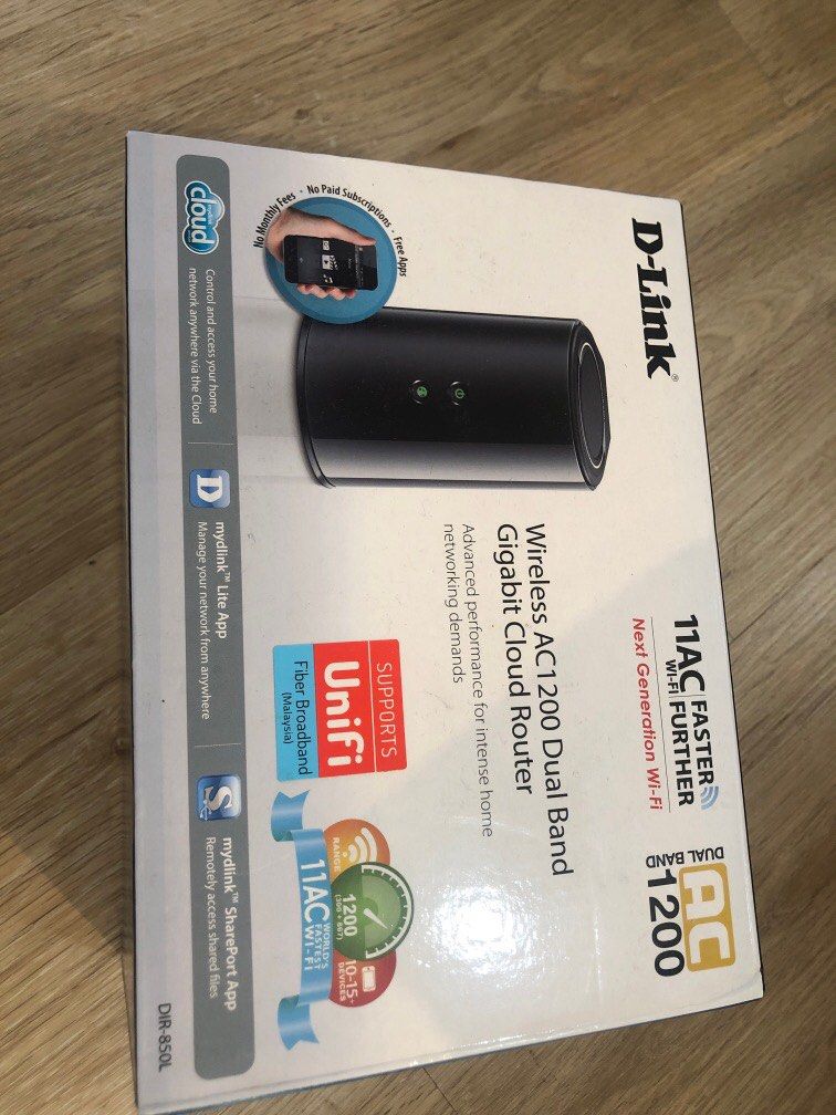 D-Link Wireless AC1200 Dual Band Gigabit Cloud Router, Computers & Tech ...