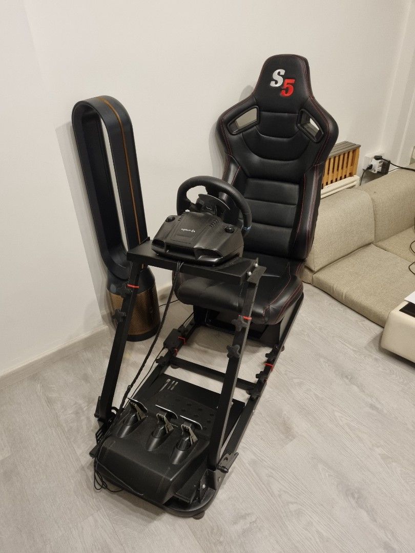 Driving Rig + Logitech Controller set, Video Gaming, Gaming Accessories ...