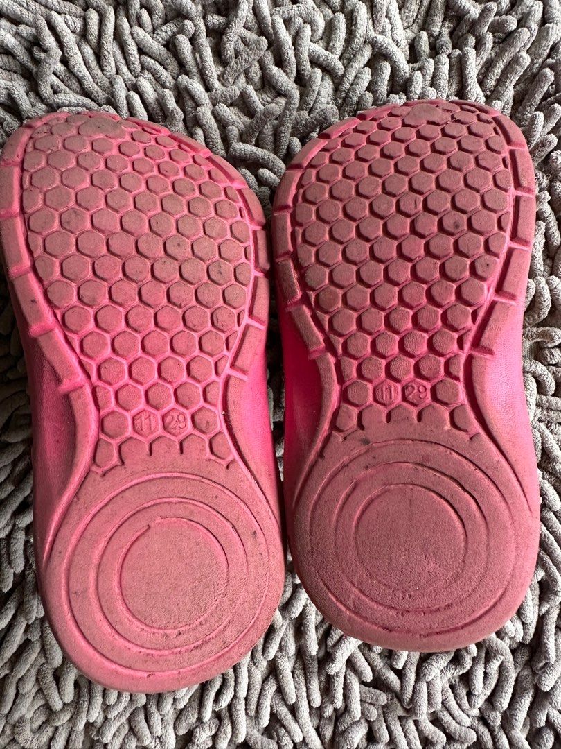 Elmo Crocs Like Sandals, Babies & Kids, Babies & Kids Fashion on Carousell