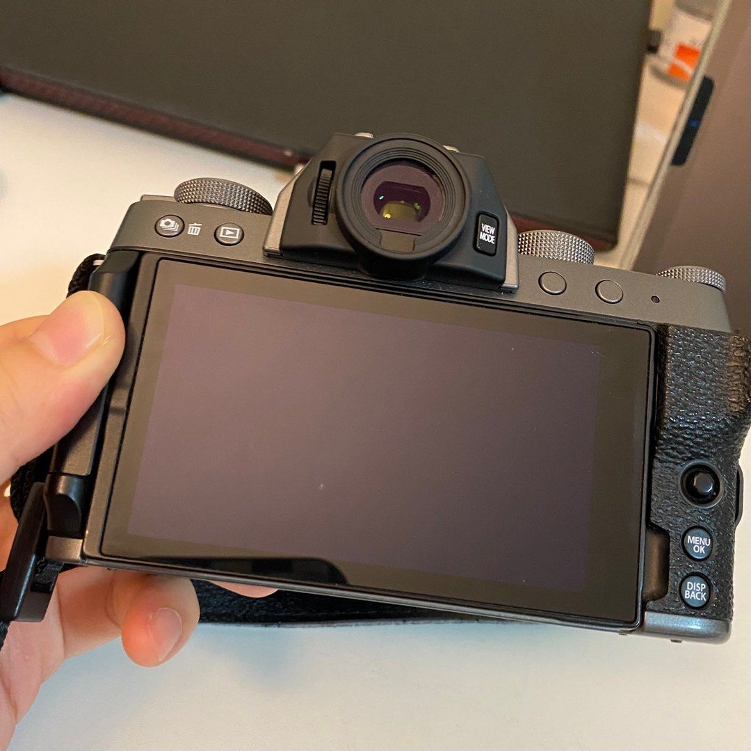 Fujifilm xt-200 kit with 15-45 lens, Photography, Cameras on Carousell