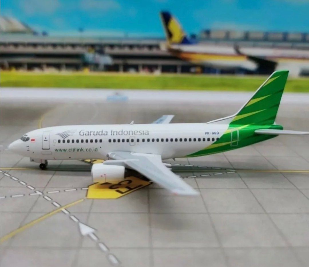 Garuda indonesia/Citilink Boeing 737-400, Hobbies & Toys, Memorabilia ...