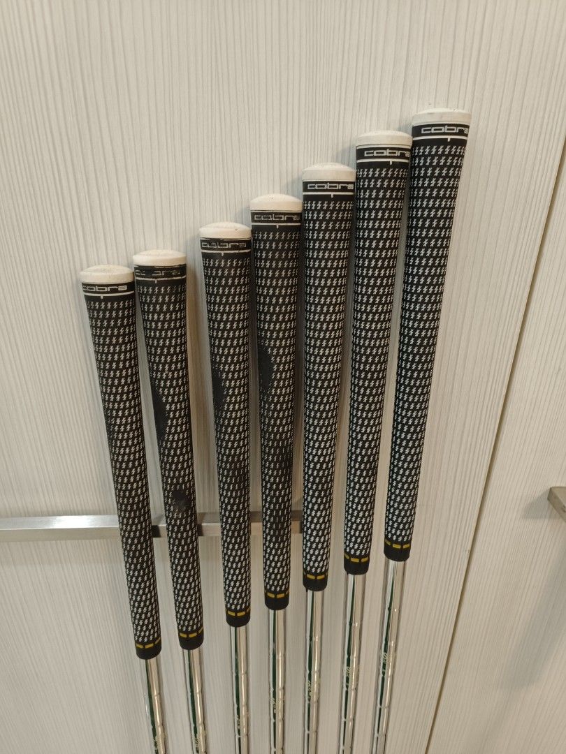 Golf Irons - Cobra Fly Z+ Forged Iron Set 4i to PW, Sports Equipment ...