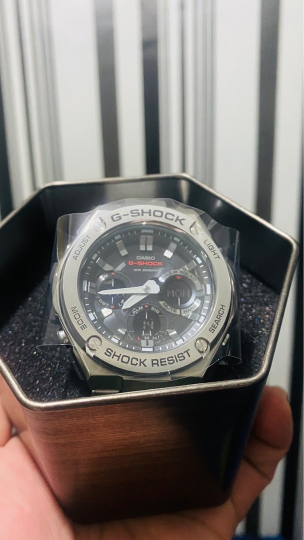 Gshock watch/relo, Luxury, Watches on Carousell