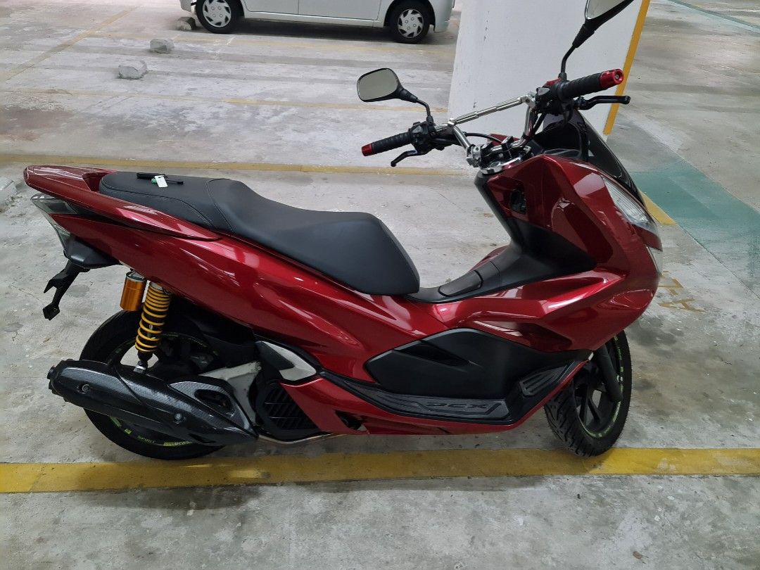 Honda PCX 2019 (hybrid) fully restored, Motorbikes on Carousell