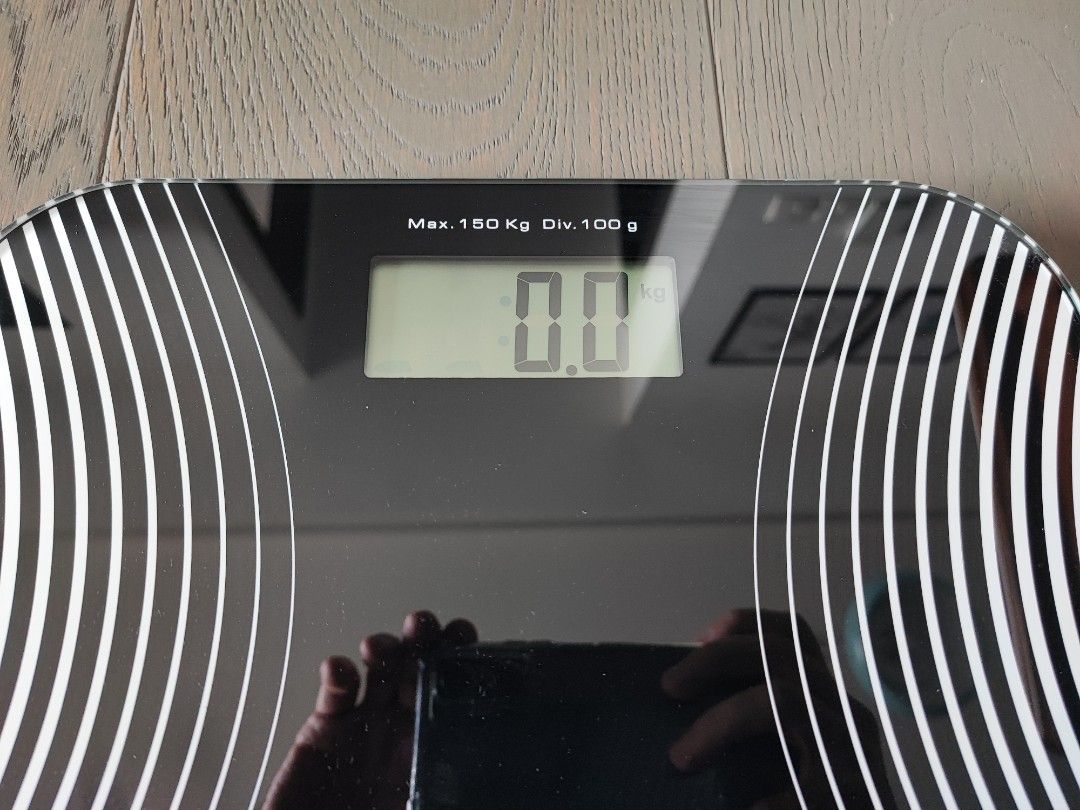 Ikea Halen scale (x2) like new!!, Health & Nutrition, Health Monitors ...