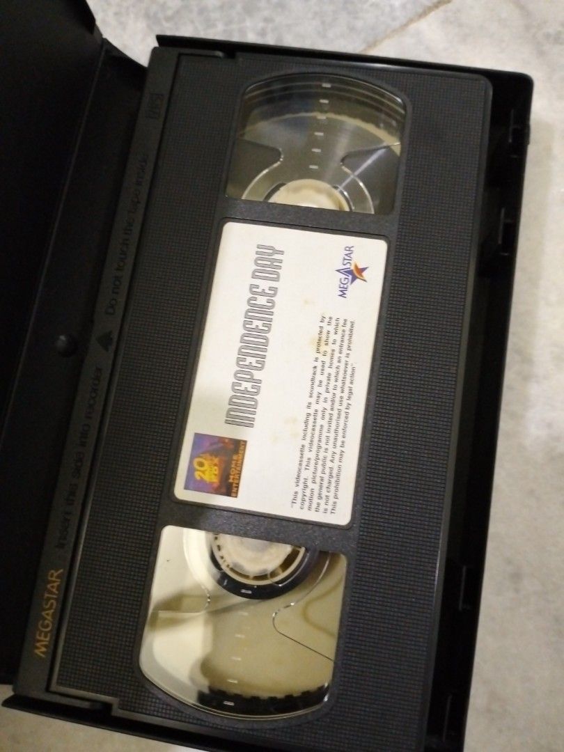 Independence Day VHS, Hobbies & Toys, Collectibles & Memorabilia ...