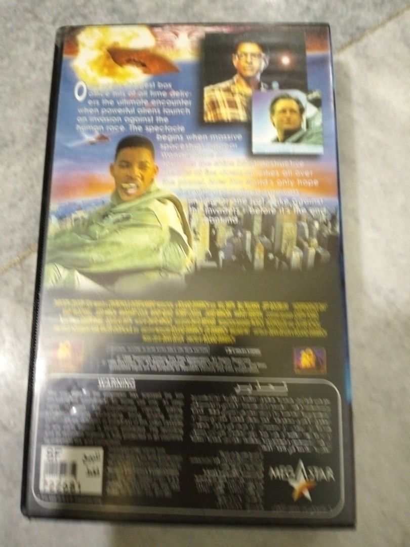 Independence Day VHS, Hobbies & Toys, Collectibles & Memorabilia ...