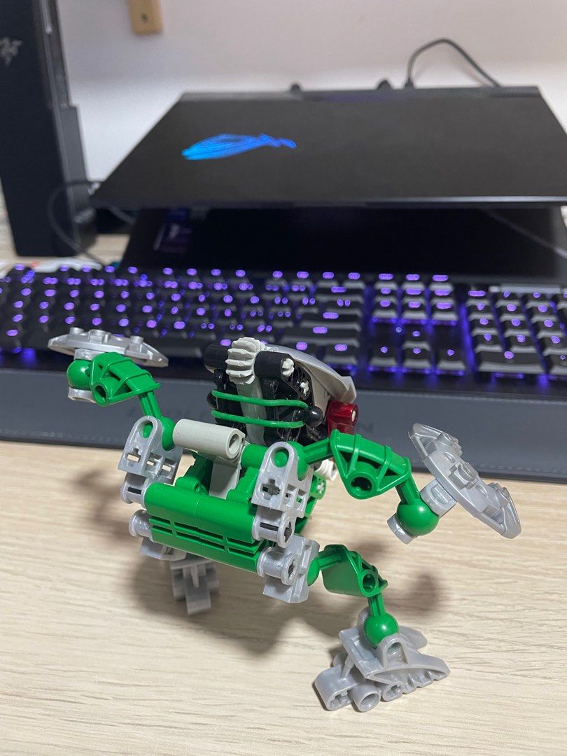Lego bionicle bohrok kal lehvak-kal, Hobbies & Toys, Toys & Games on ...