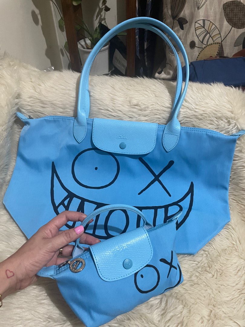 Longchamp large long handle bundle with pouch on Carousell