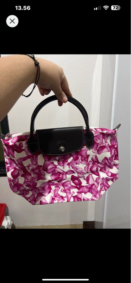 Longchamp Size s (ASLI), Fesyen Wanita, Tas & Dompet di Carousell