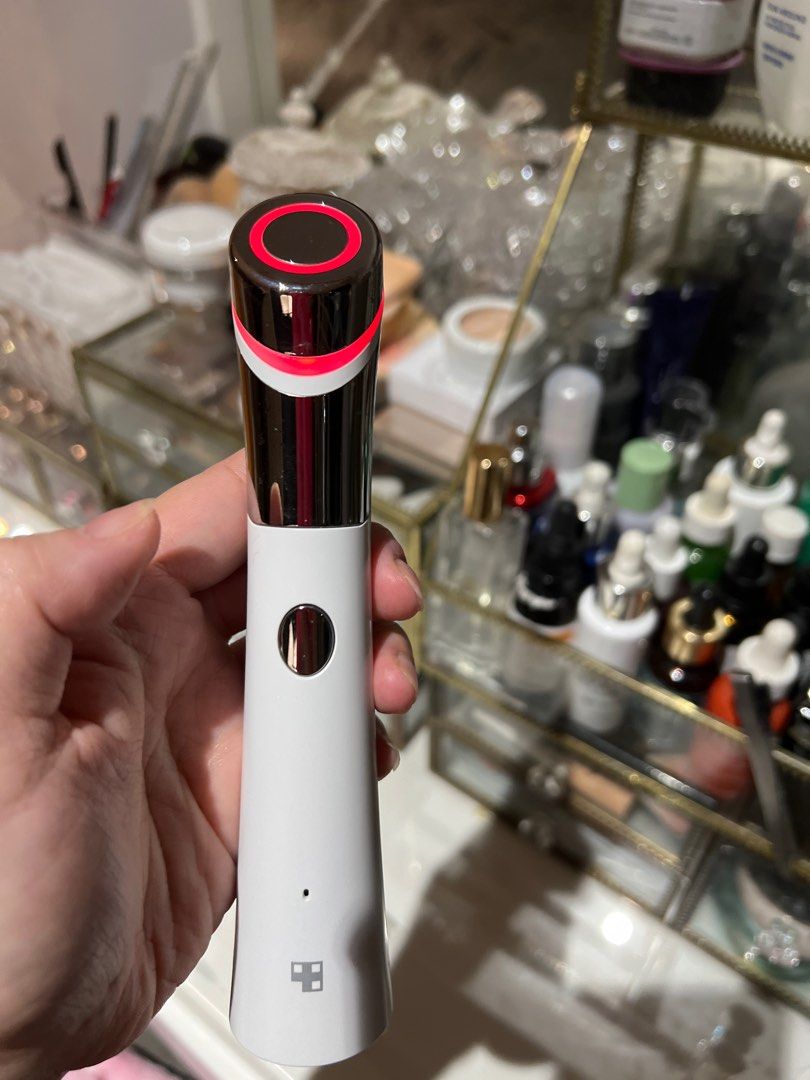 Medicube ATS air shot, Beauty & Personal Care, Face, Face Care on Carousell