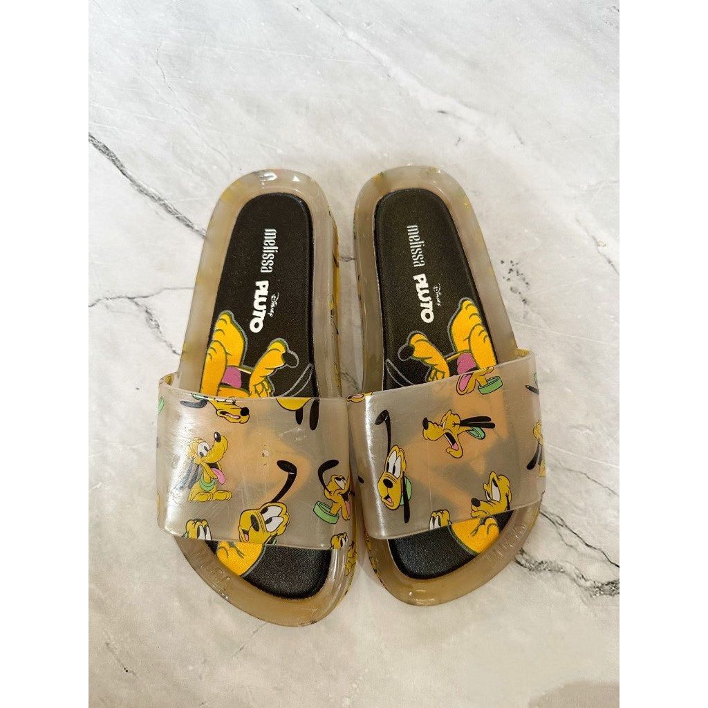 Melissa Sandal Disney Yellow Pluto, Fesyen Wanita, Sepatu di Carousell
