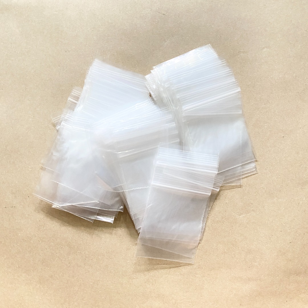 Mini Ziplock Bags (100), Everything Else on Carousell