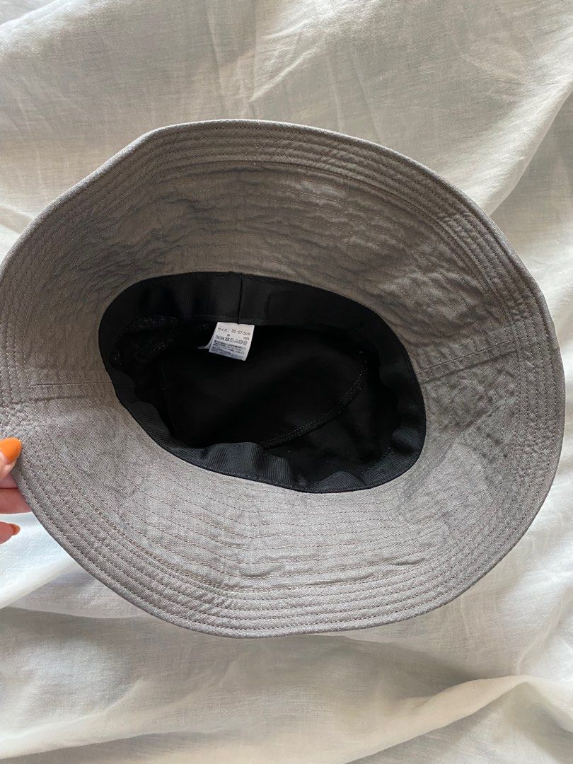 FINAL CALL ️MUJI Linen Bucket Hat (55-57.5cm), 女裝, 手錶及配件, 帽 - Carousell