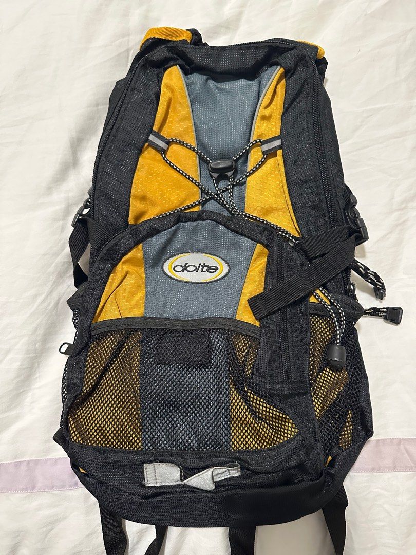 New Doite Hiking Backpack, 男裝, 袋, 背包 - Carousell