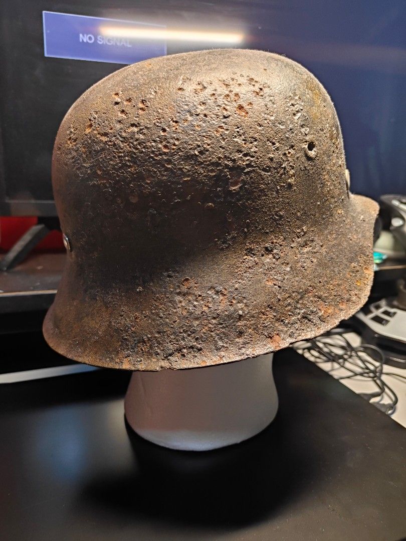 Original WW2 German M42 Stahlhelm, Hobbies & Toys, Memorabilia ...