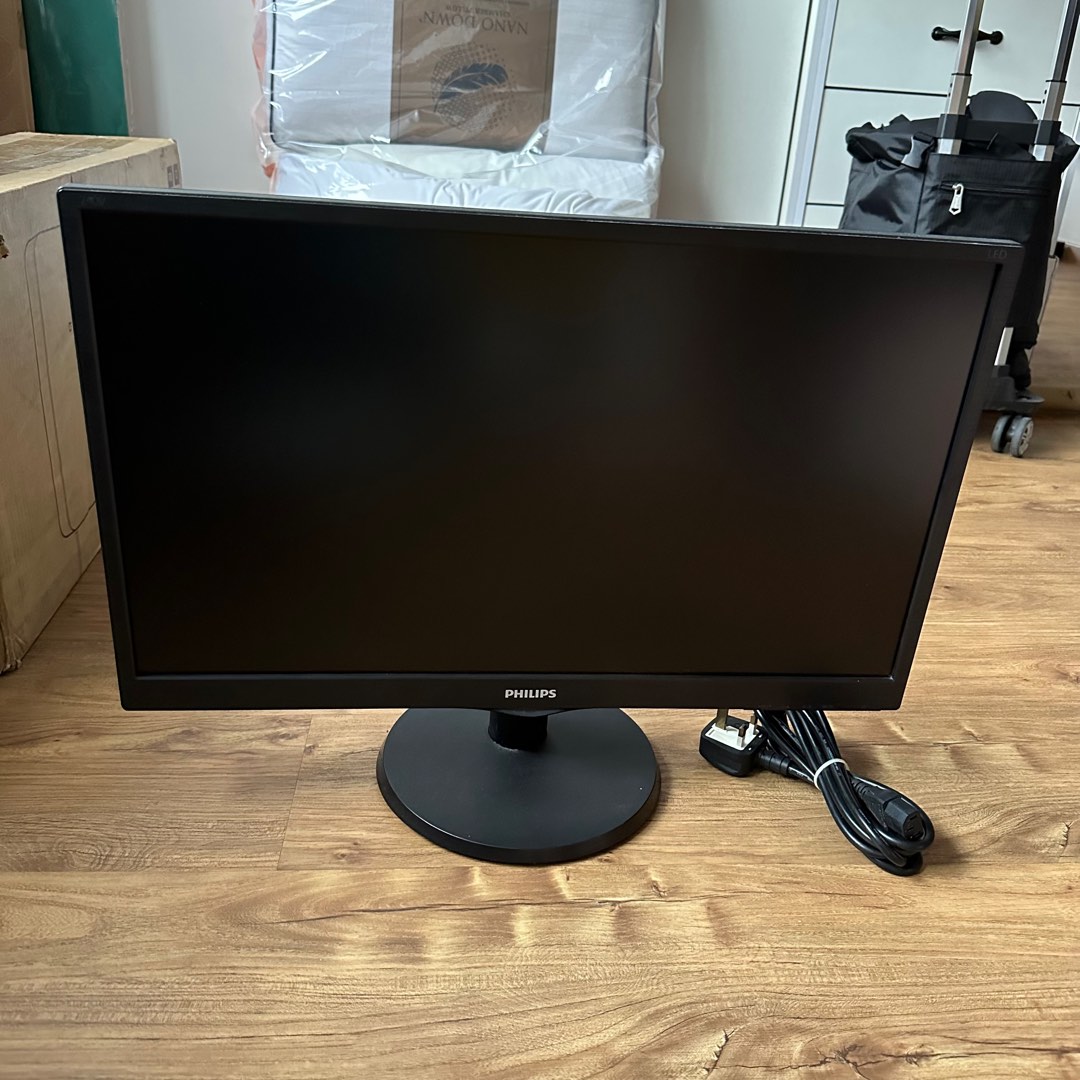 Philips IPS FHD 1920x1980 LCD Monitor 240V5Q, Computers & Tech, Parts ...