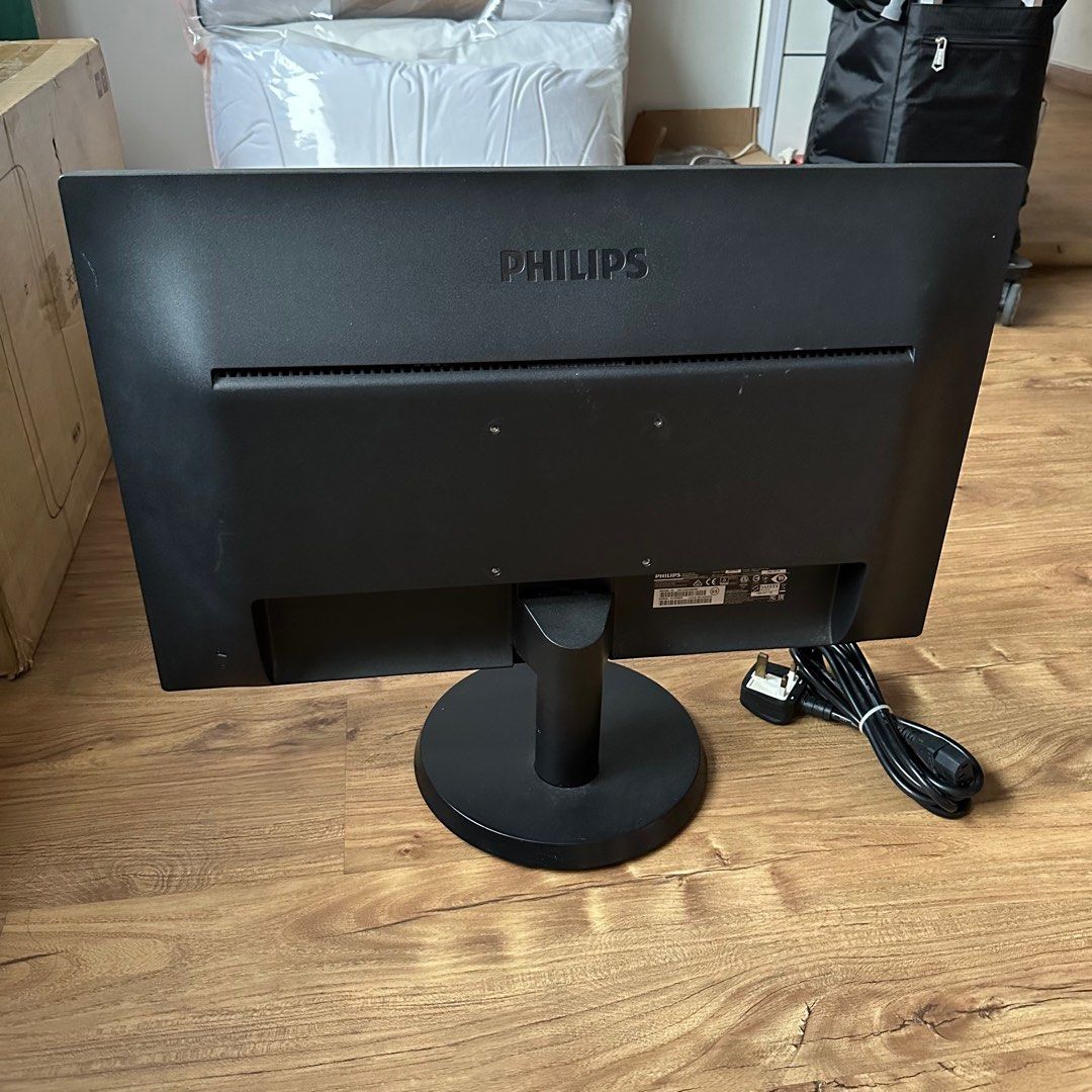 Philips IPS FHD 1920x1980 LCD Monitor 240V5Q, Computers & Tech, Parts ...