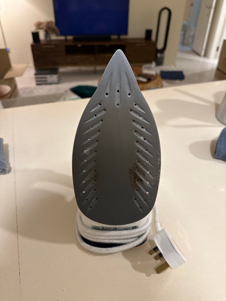 Philips Easy Speed Plus Iron, TV & Home Appliances, Irons & Steamers on ...