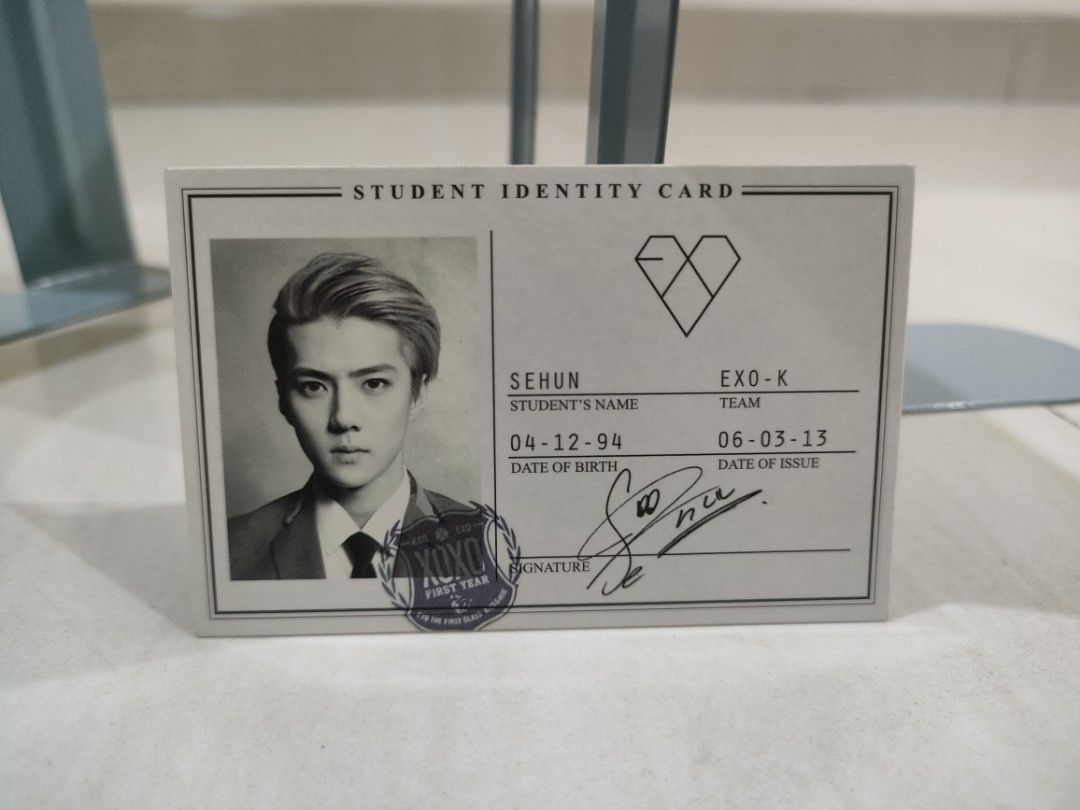Photocard Sehun Exo Album XOXO, K-Wave di Carousell