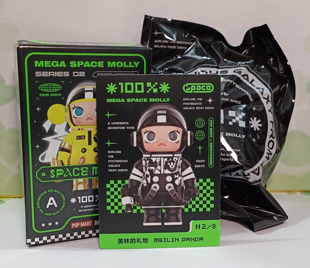 〖只售〗PopMart MOLLY "Mega Space MOLLY 100% 周年系列2", 興趣及遊戲, 玩具 & 遊戲類 ...