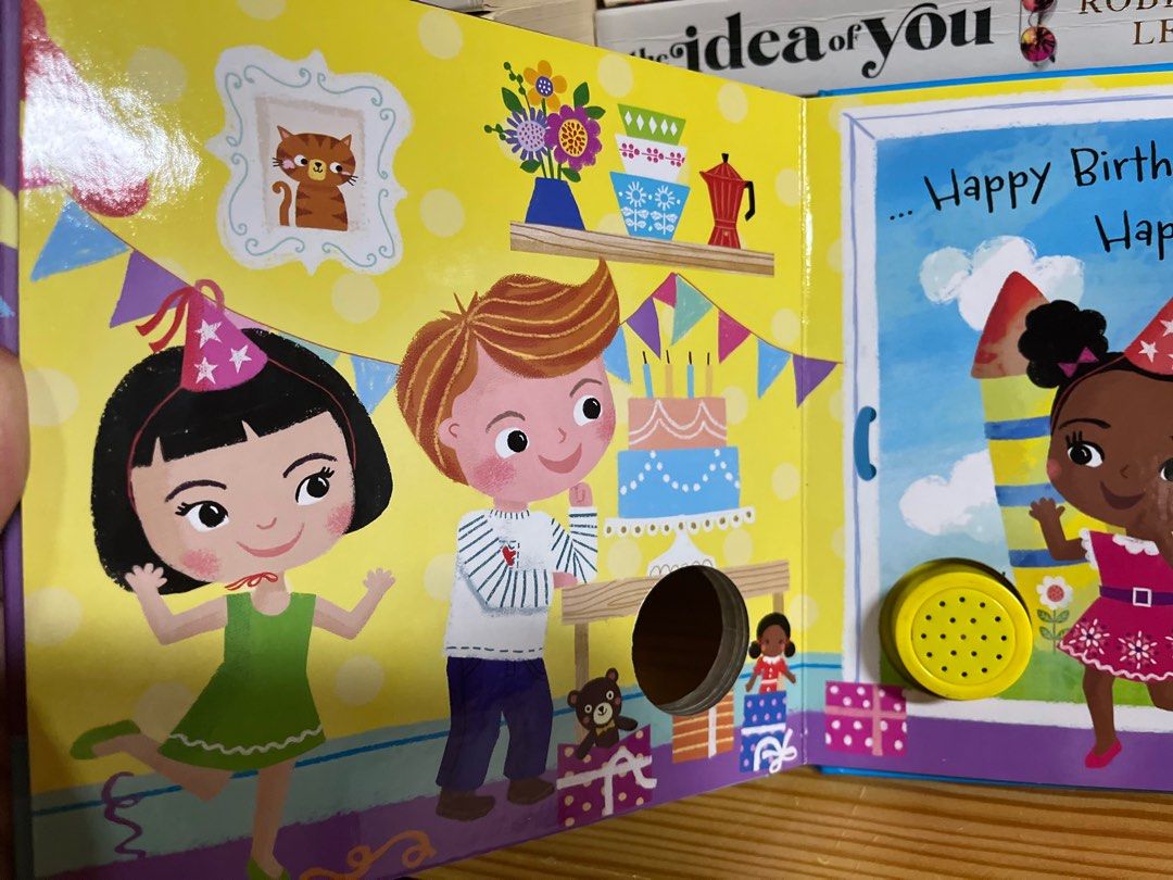 Preloved Happy Birthday Sound Book Board Book Children’s Book on Carousell