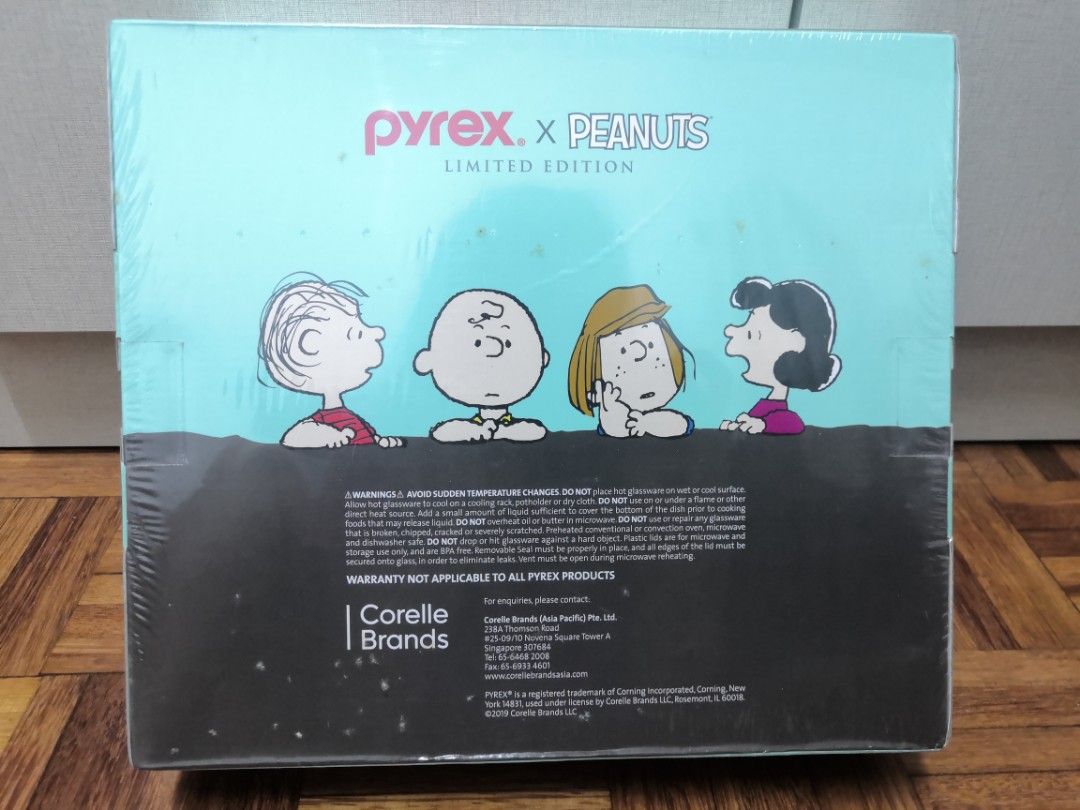 Pyrex X Peanuts Limited Edition (Corelle brand) Rectangular Glass ...