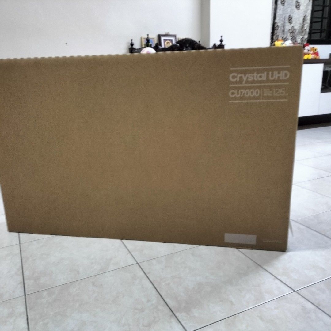 Samsung Crystal UHD CU7000, TV & Home Appliances, TV & Entertainment ...