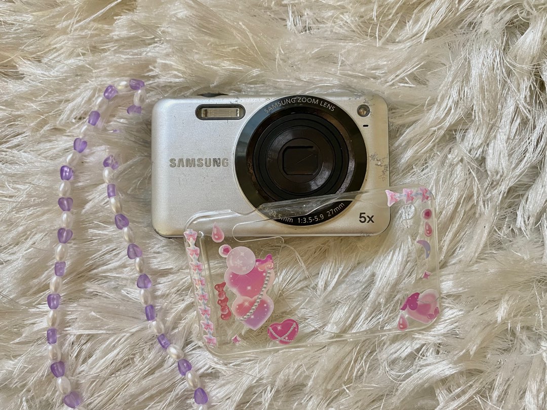 Samsung ES73, Photography, Cameras on Carousell
