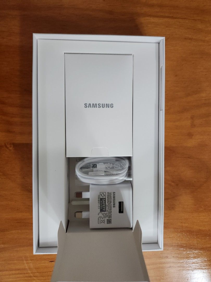 Samsung TabA7 lite (wifi only no sim card), Mobile Phones & Gadgets ...