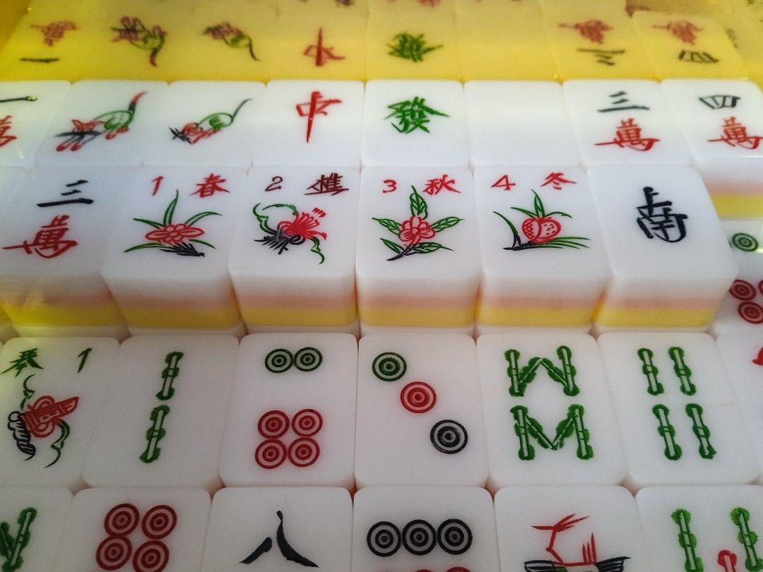 Small Cute Mahjong Set, Hobbies & Toys, Toys & Games on Carousell