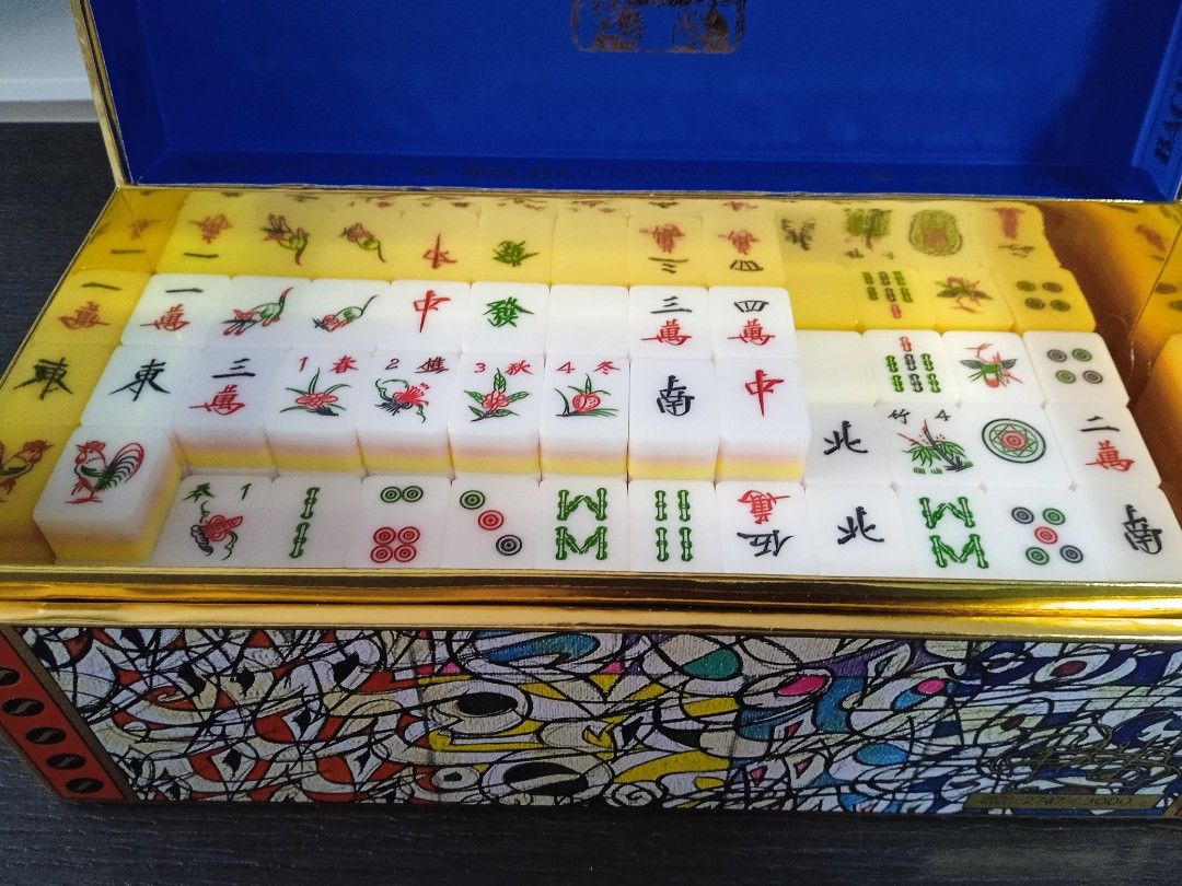 Small Cute Mahjong Set, Hobbies & Toys, Toys & Games on Carousell
