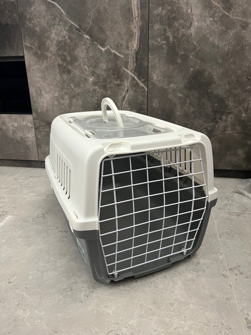 Small Dog Carrier / Crate, Pet Supplies, Homes & Other Pet Accessories ...