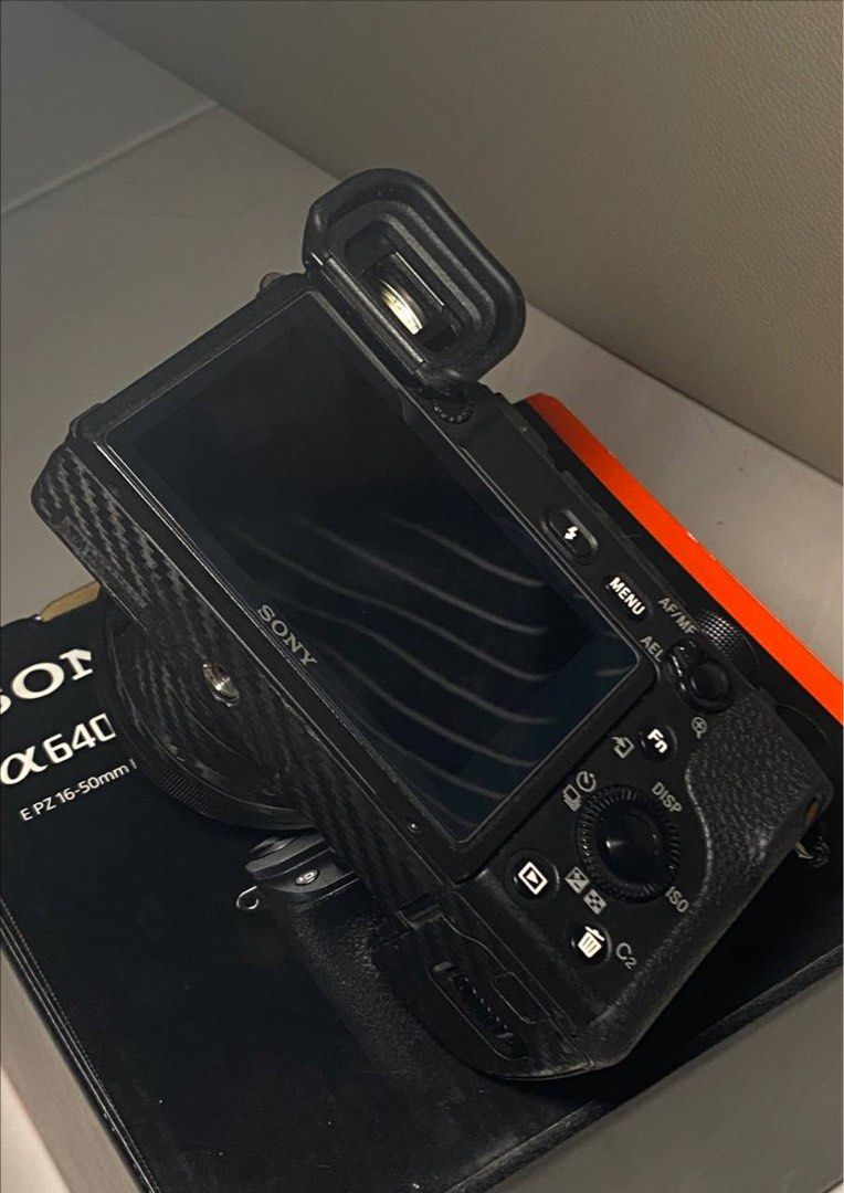 Sony A6400 with 16-50mm Kit Lens, Photography, Cameras on Carousell