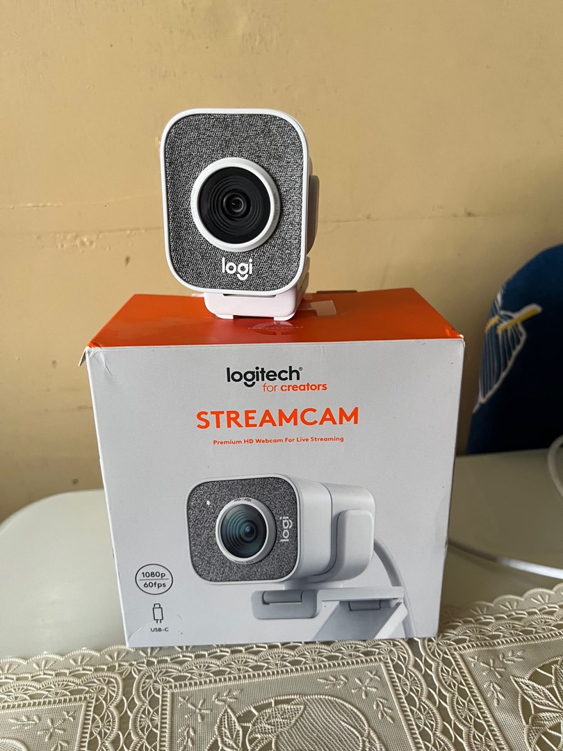 STREAMCAM (logitech for creators) on Carousell