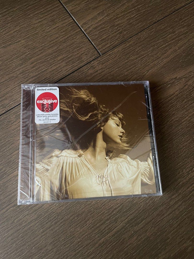 Taylor Swift CDs on SALE on Carousell