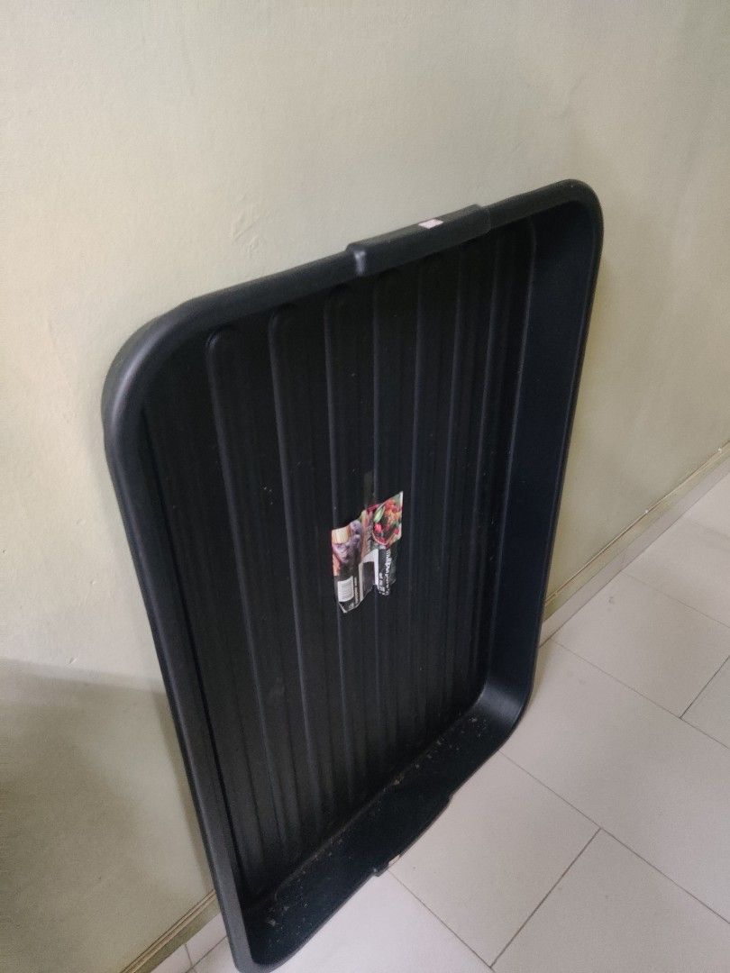 Tray bonet kereta, Everything Else, Others on Carousell