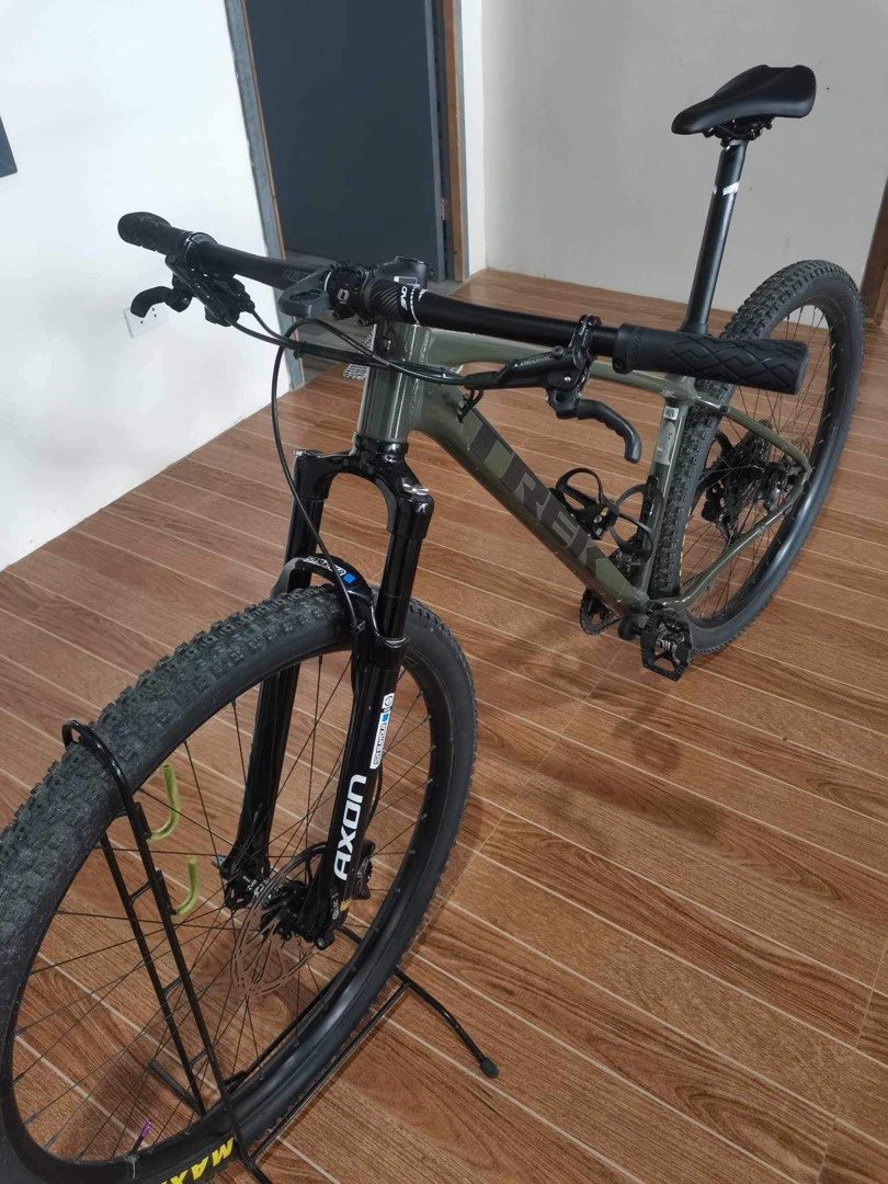 Trek Marlin 6 gen 3 29er xc mountain bike, Sports Equipment, Bicycles ...