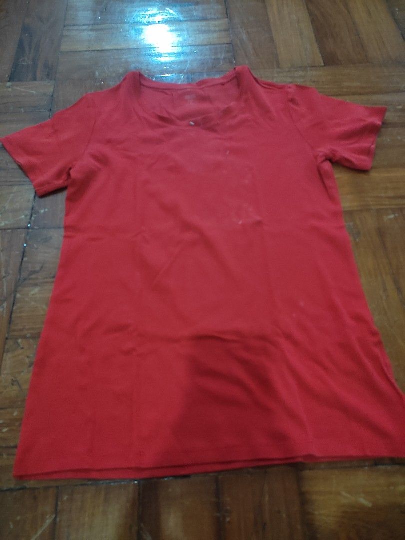 Uniqlo Plain Red Shirt on Carousell