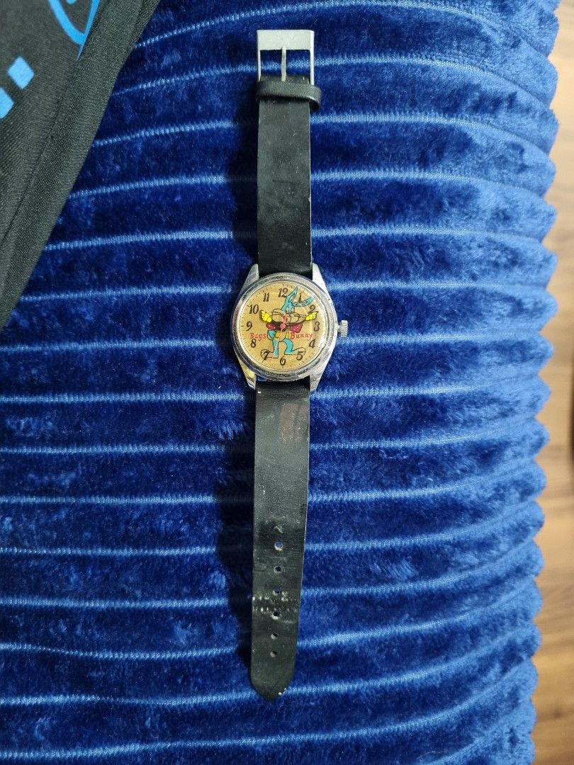Vintage bugs bunny winding watch, Men's Fashion, Watches & Accessories ...
