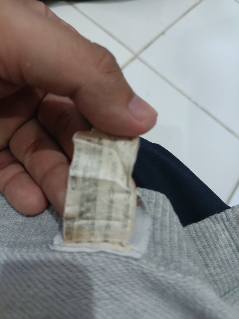 Vintage nike air 90s, Fesyen Pria, Pakaian , Atasan di Carousell