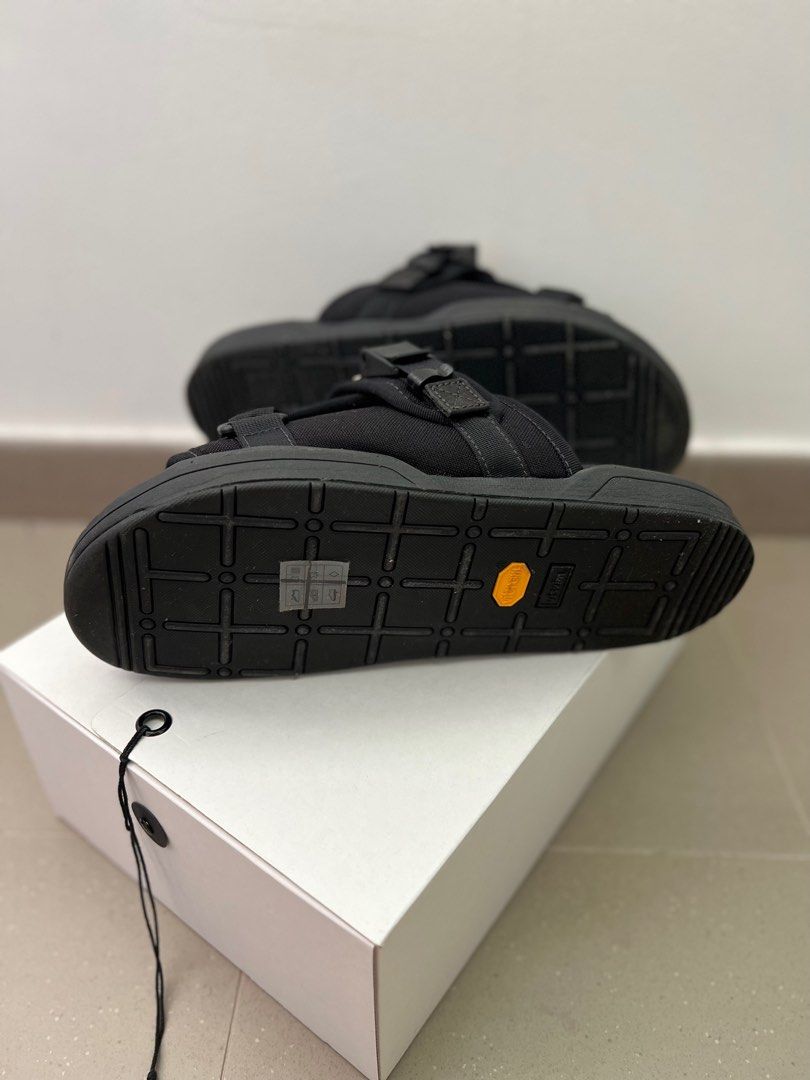 Visvim CHRISTO, Men's Fashion, Footwear, Flipflops and Slides on Carousell