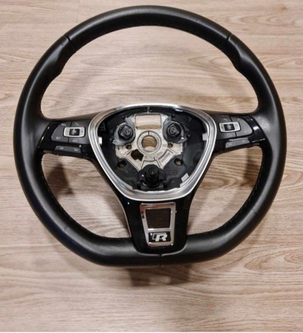 Volkswagen steering wheel, Car Accessories, Accessories on Carousell