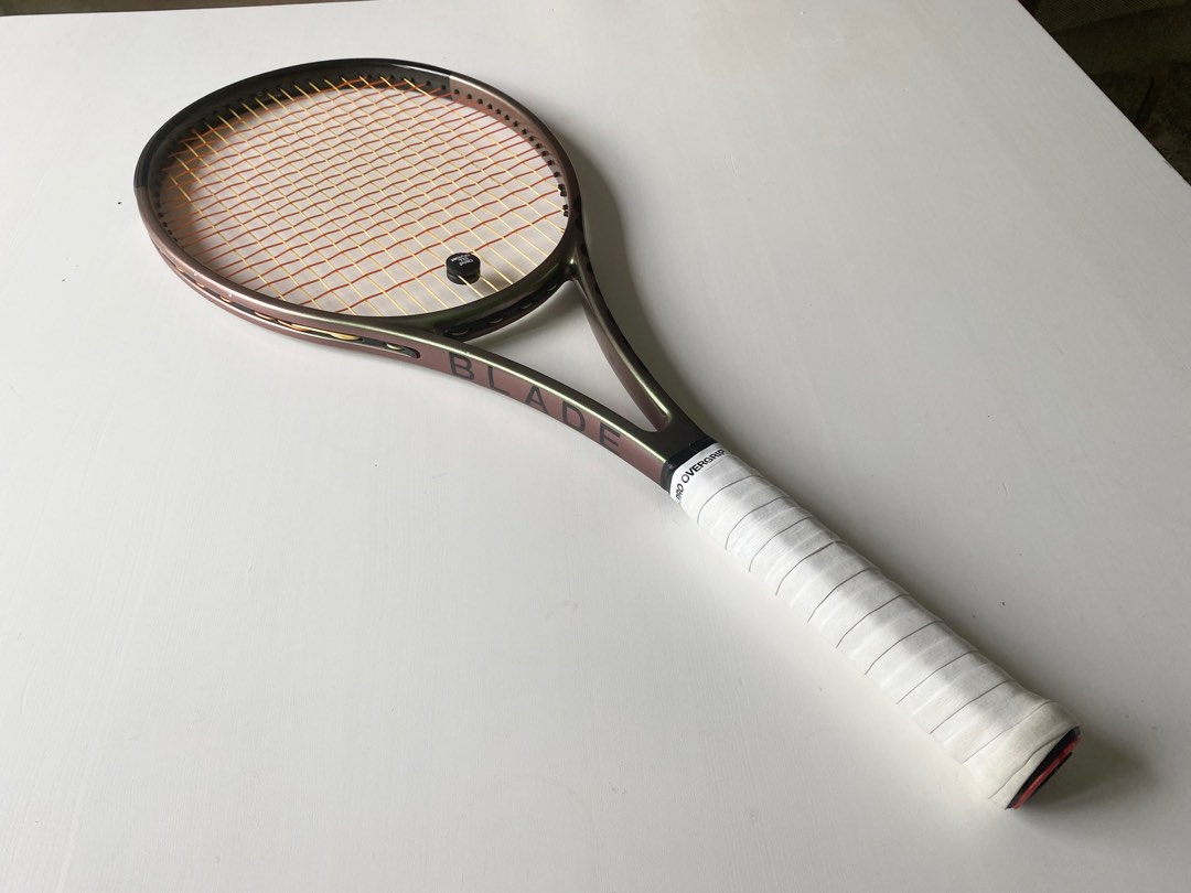 Wilson blade v8 pro, Sports Equipment, Sports & Games, Racket & Ball ...