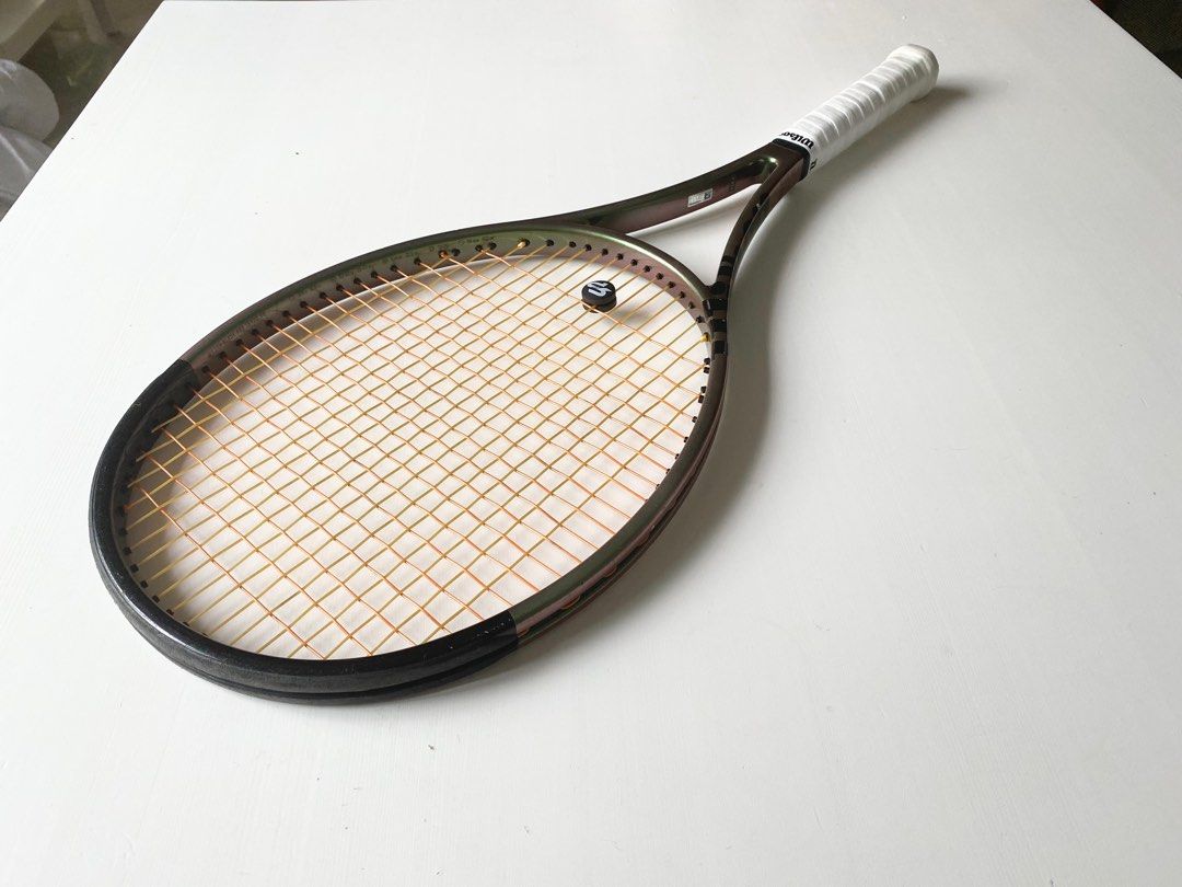 Wilson blade v8 pro, Sports Equipment, Sports & Games, Racket & Ball ...