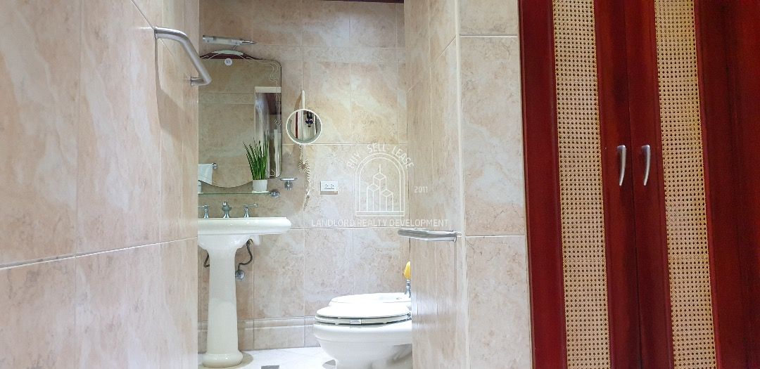 198 square meters 3 bedroom unit for sale at Easton Place, Valero ...