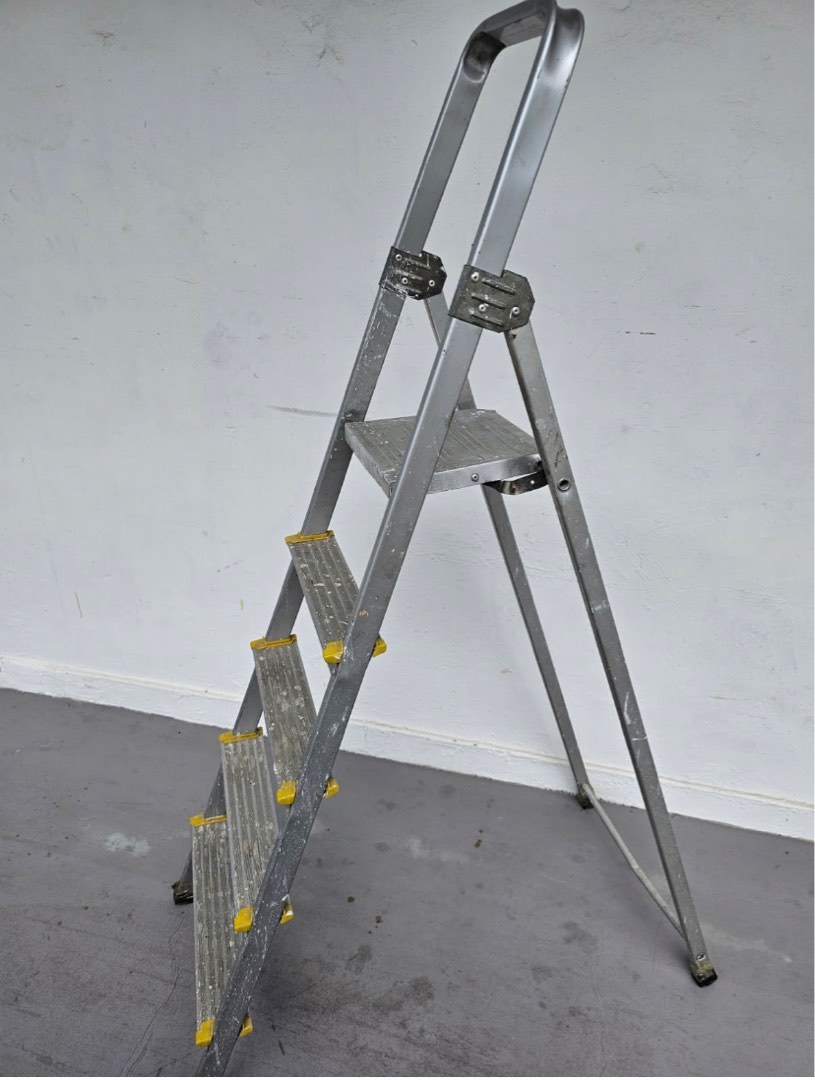 5 steps ladder, Furniture & Home Living, Home Improvement ...