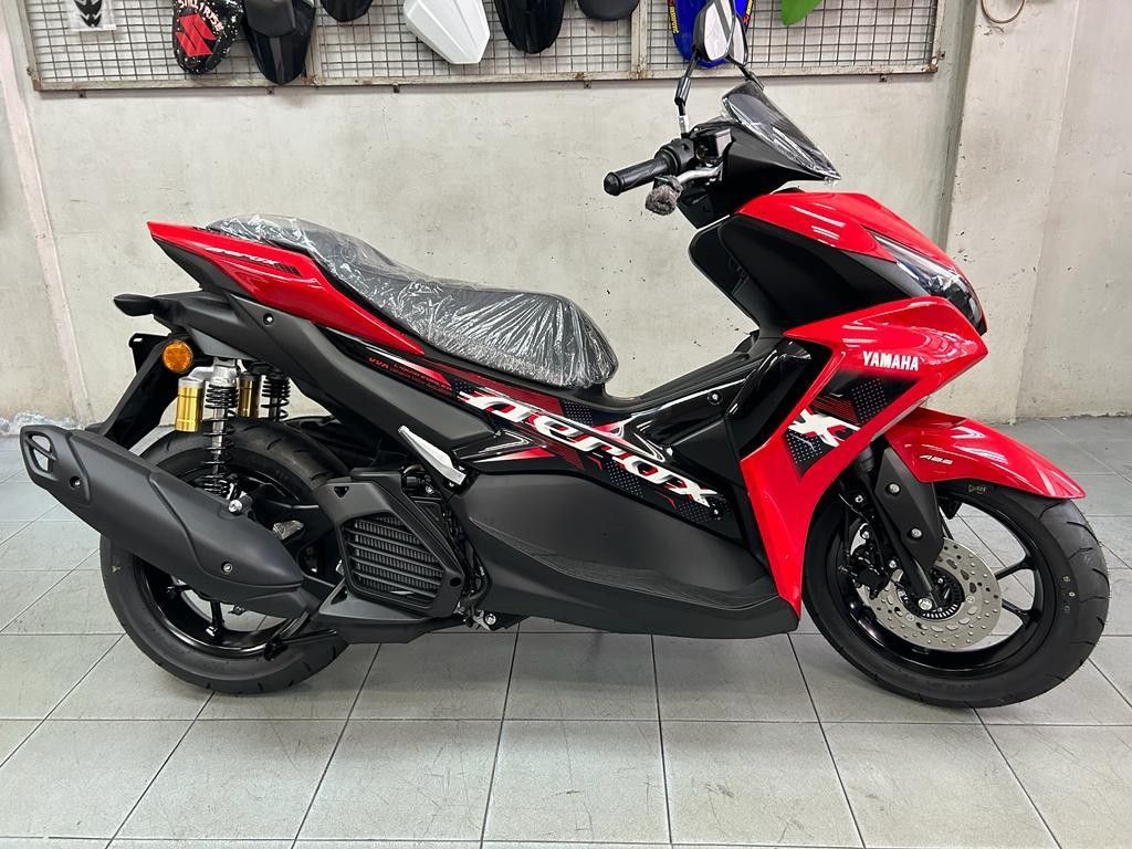 Aerox V2 Ori Coverset, Motorcycles, Motorcycle Apparel on Carousell