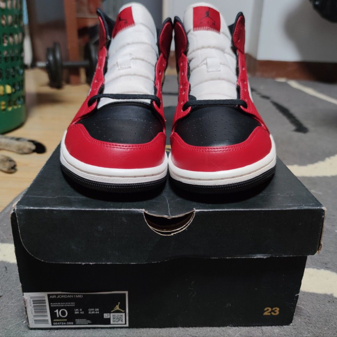 AIR JORDAN 1 MID - CHICAGO TOE on Carousell